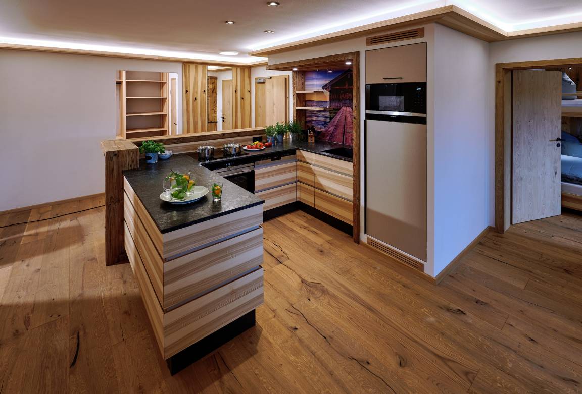 75 M² Ferienwohnung ∙ 2 Schlafzimmer ∙ 2 Gäste - Chiemsee