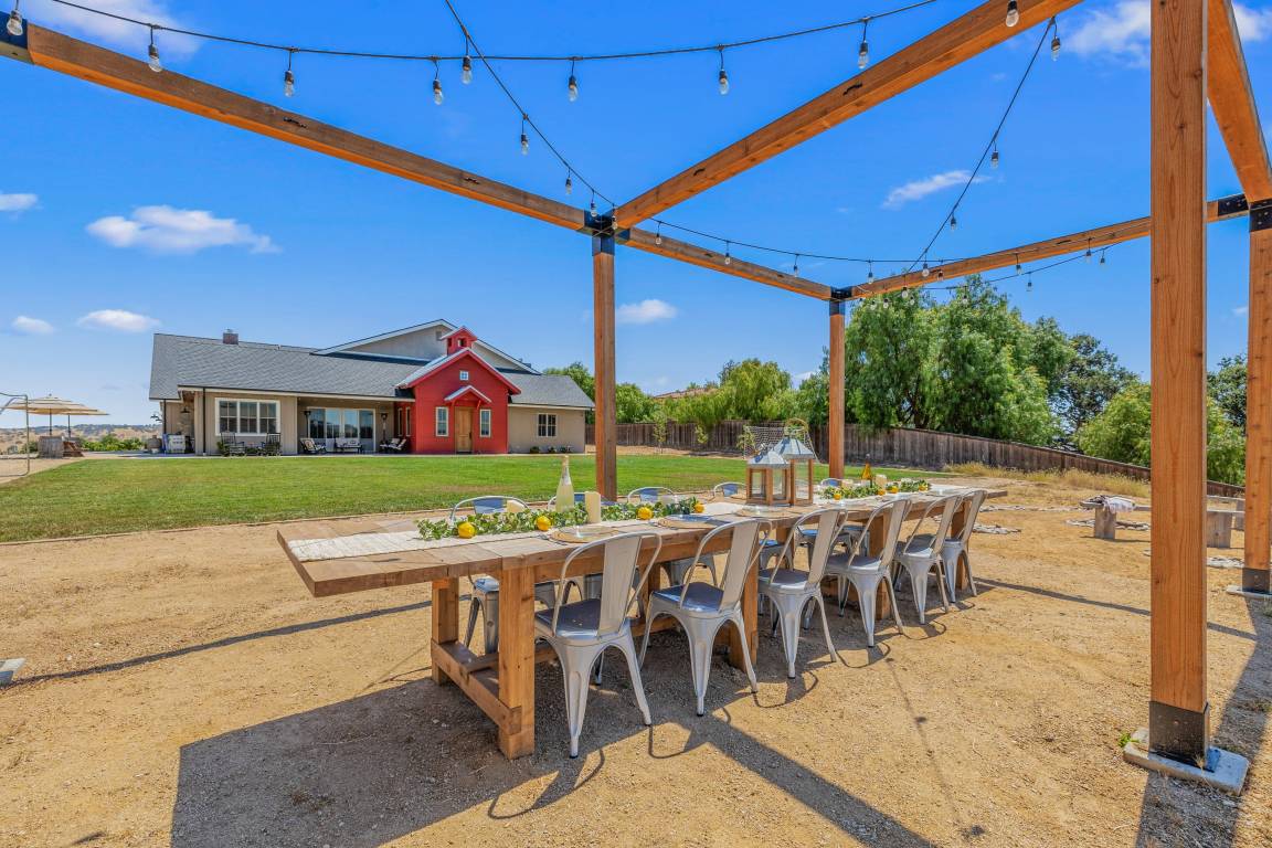 488 M² House ∙ 5 Bedrooms ∙ 12 Guests - Paso Robles, CA
