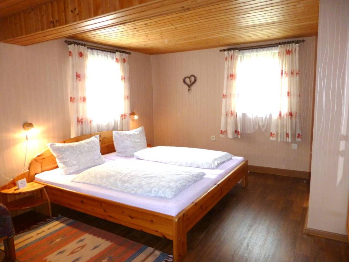 88 M² Ferienhaus ∙ 3 Schlafzimmer ∙ 6 Gäste - Hilders