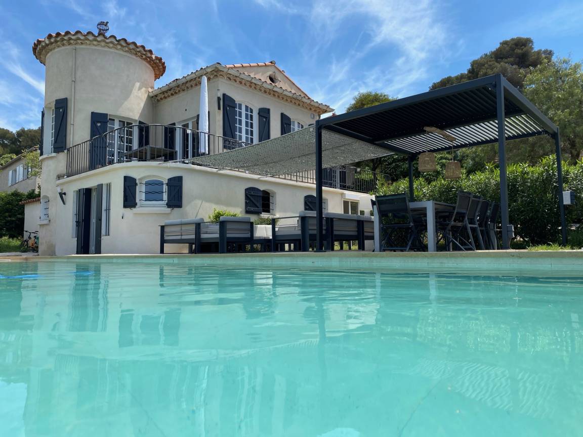Maison De Vacances ∙ 5 Chambres ∙ 10 Personnes - Toulon