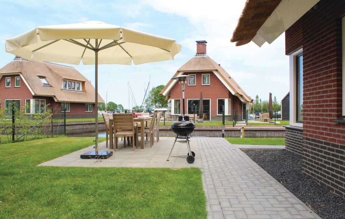 200 M² House ∙ 4 Bedrooms ∙ 8 Guests - Sneek