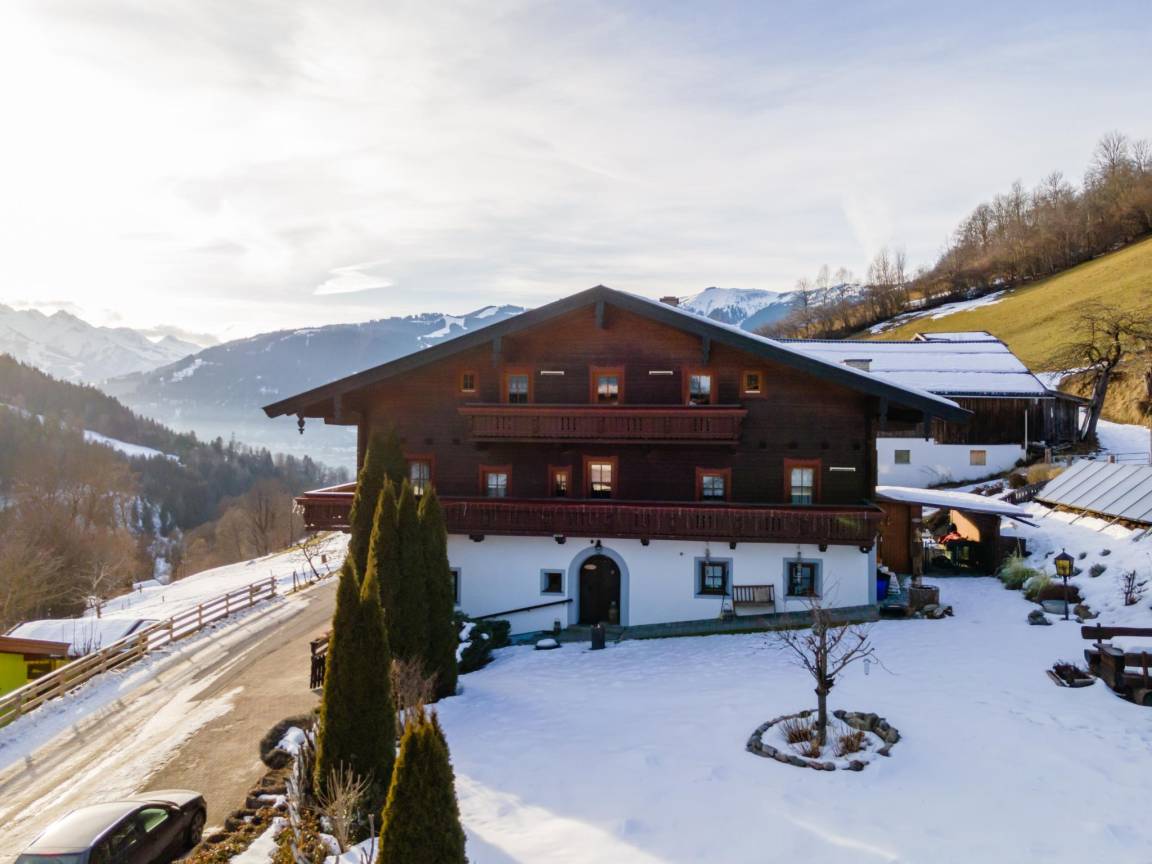 120 M² Apartment ∙ 4 Bedrooms ∙ 10 Guests - Zell am See