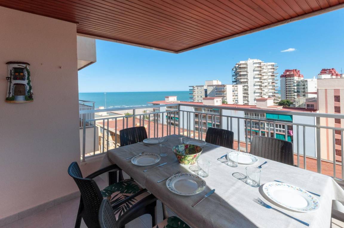 90 M² Apartamento ∙ 3 Habitaciones ∙ 8 Huéspedes - Gandía