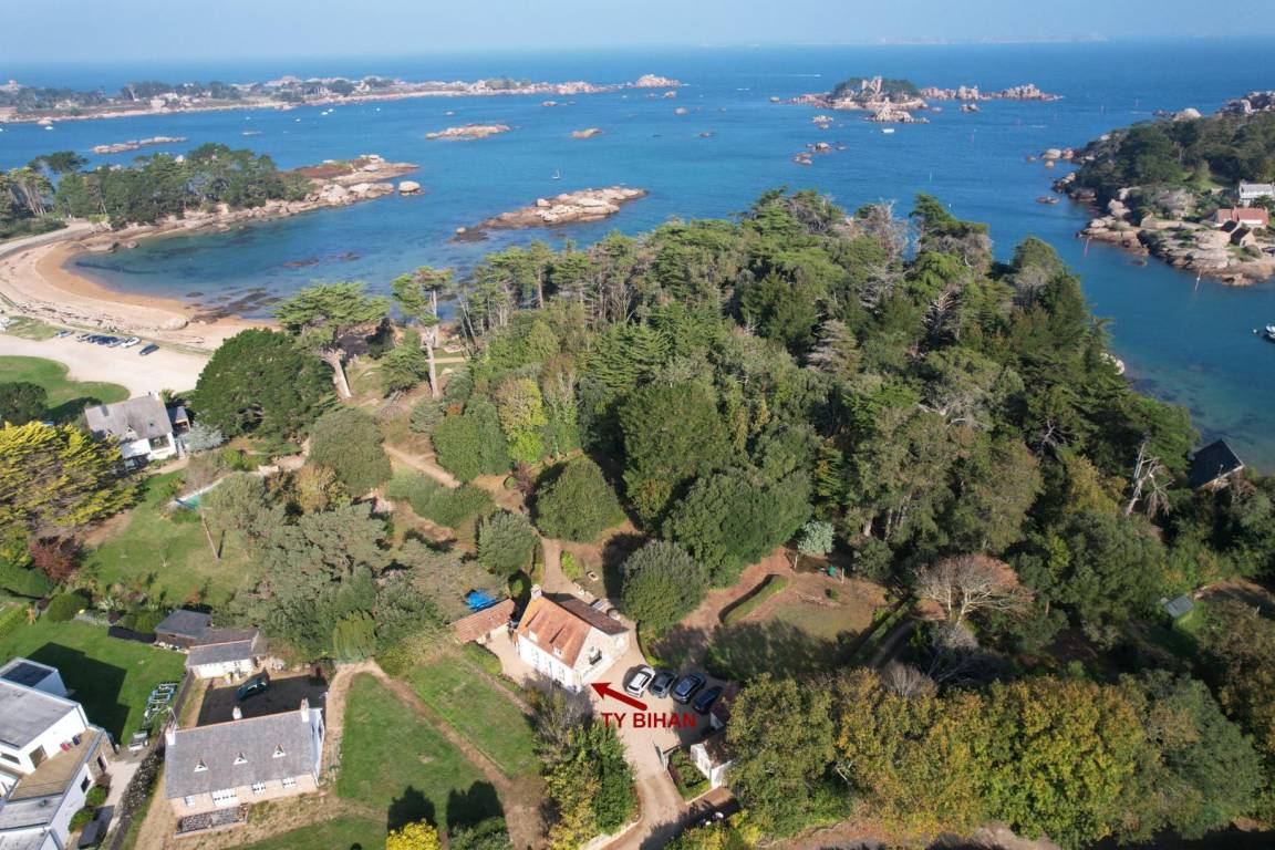126 M² Gîte ∙ 5 Chambres ∙ 8 Personnes - Trégastel