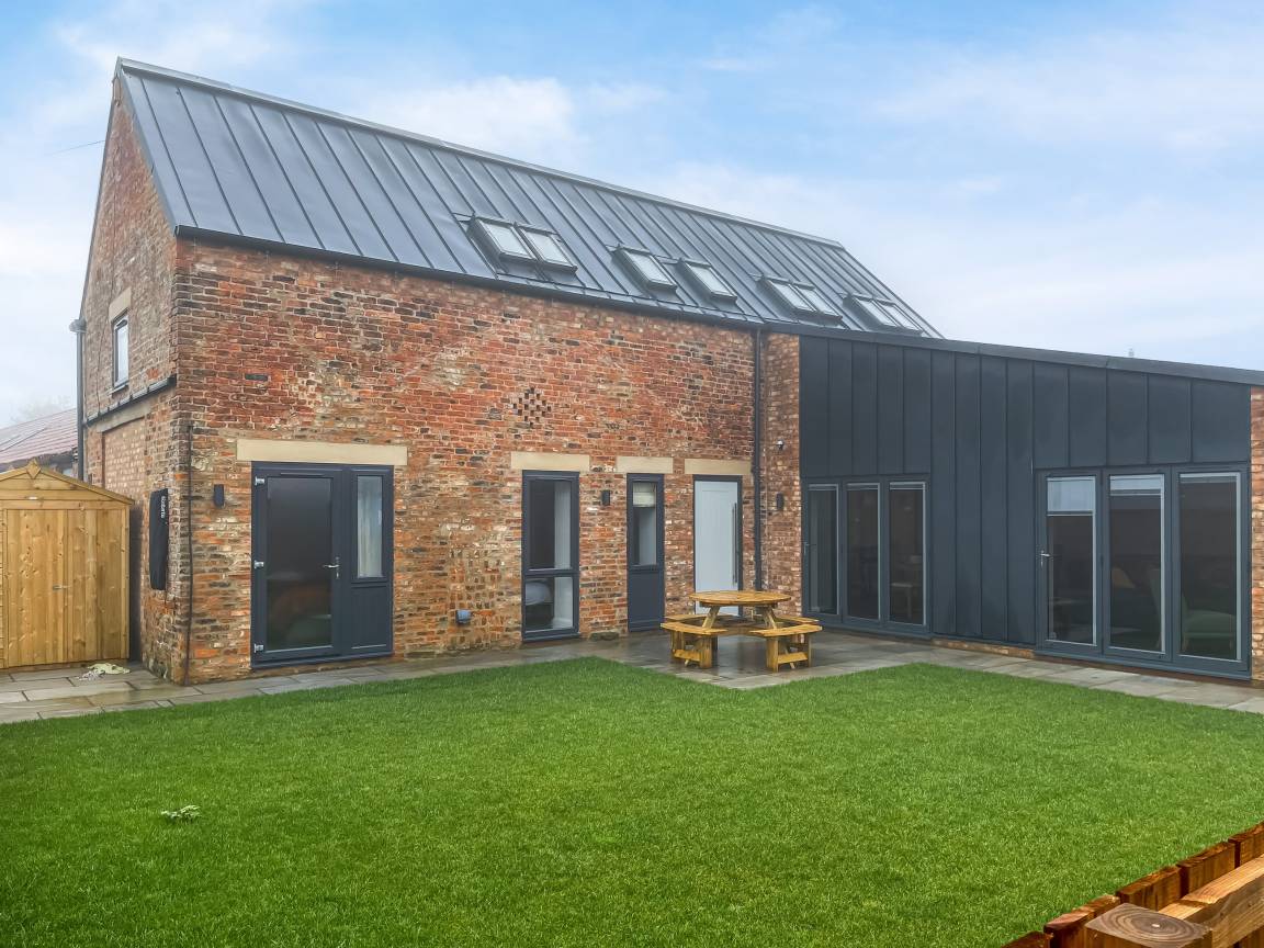 Cottage ∙ 4 Bedrooms ∙ 8 Guests - Thirsk