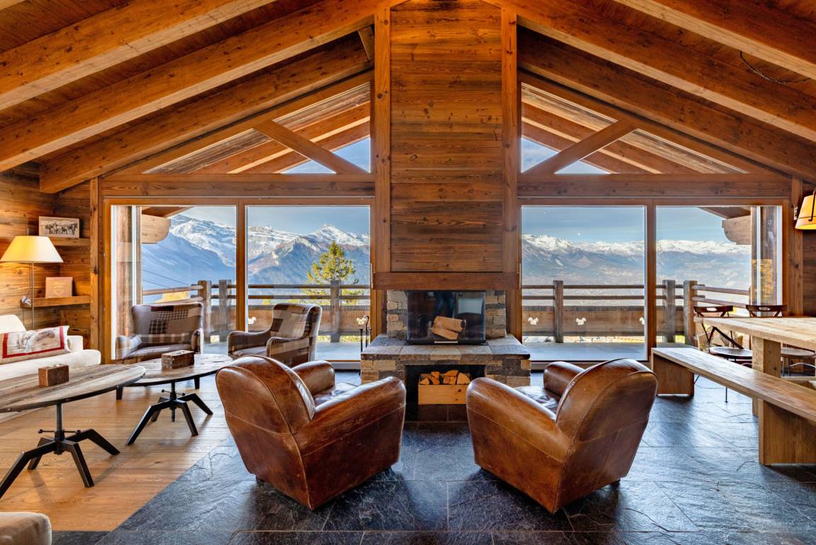 200 M² Chalet ∙ 5 Bedrooms ∙ 12 Guests - Switzerland