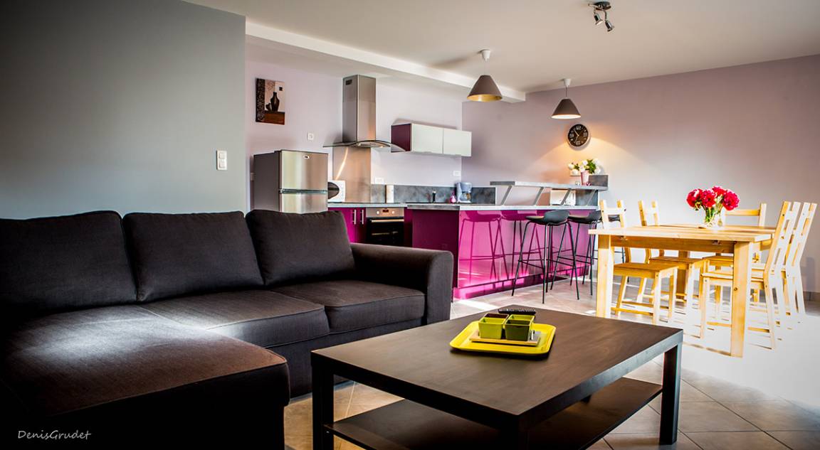 88 M² Gîte ∙ 2 Bedrooms ∙ 4 Guests - Auvergne