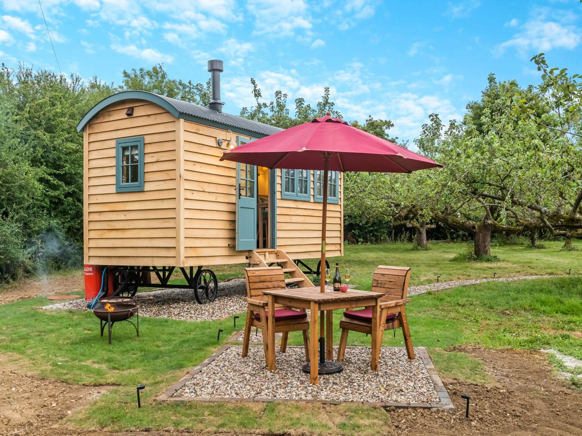 Cottage ∙ 1 Bedroom ∙ 2 Guests - Brentwood