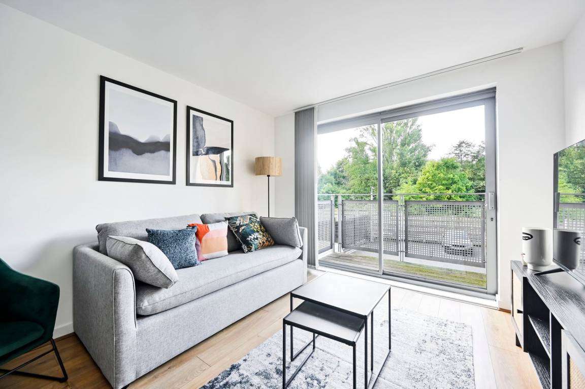 Apartment ∙ 2 Bedrooms ∙ 4 Guests - West Ham - London