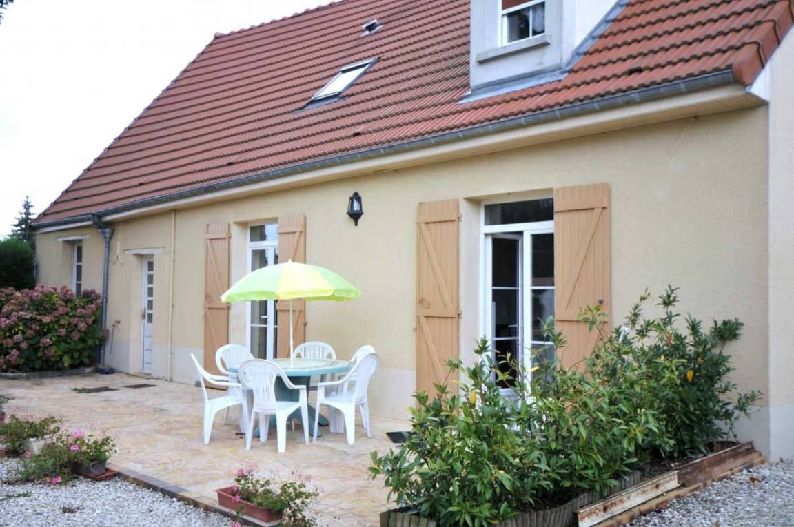 93 M² Gîte ∙ 3 Quartos ∙ 6 Hóspedes - La Ferté-Gaucher