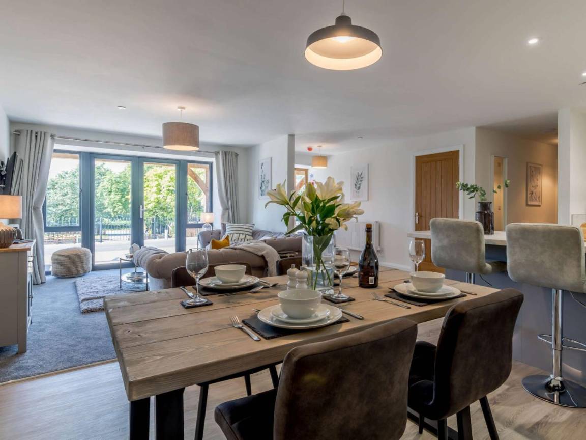 Apartment ∙ 2 Bedrooms ∙ 4 Guests - Usk