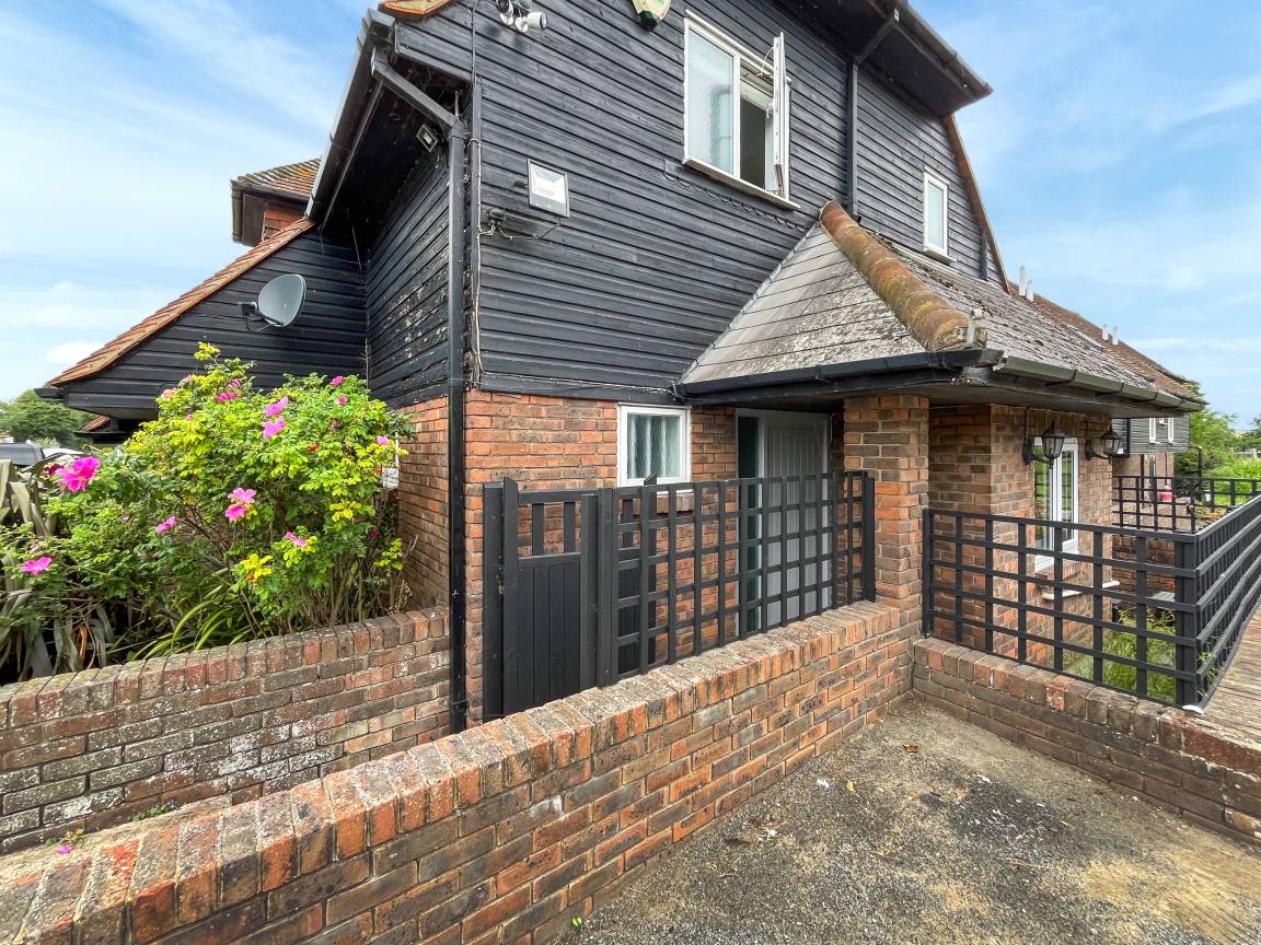 Cottage ∙ 2 Bedrooms ∙ 4 Guests - Winchelsea