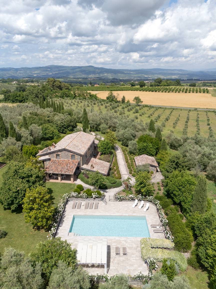 330 M² Villa ∙ 6 Bedrooms ∙ 12 Guests - Orvieto