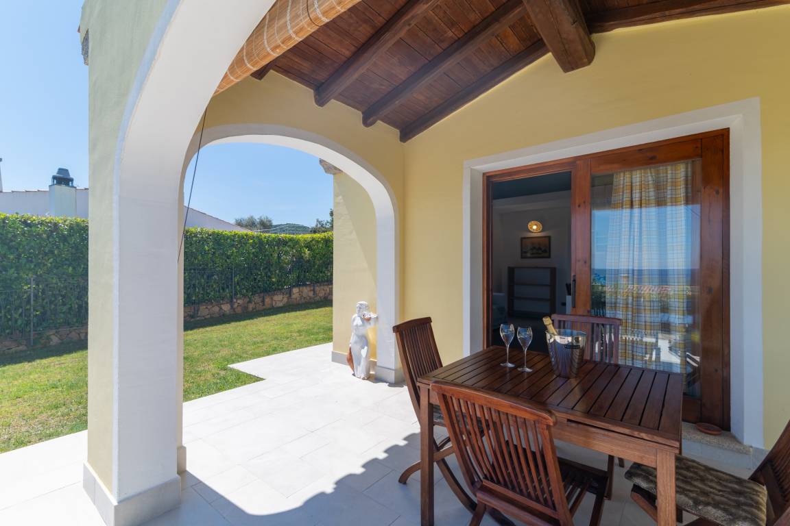 85 M² Villa ∙ 2 Habitaciones ∙ 4 Huéspedes - San Teodoro