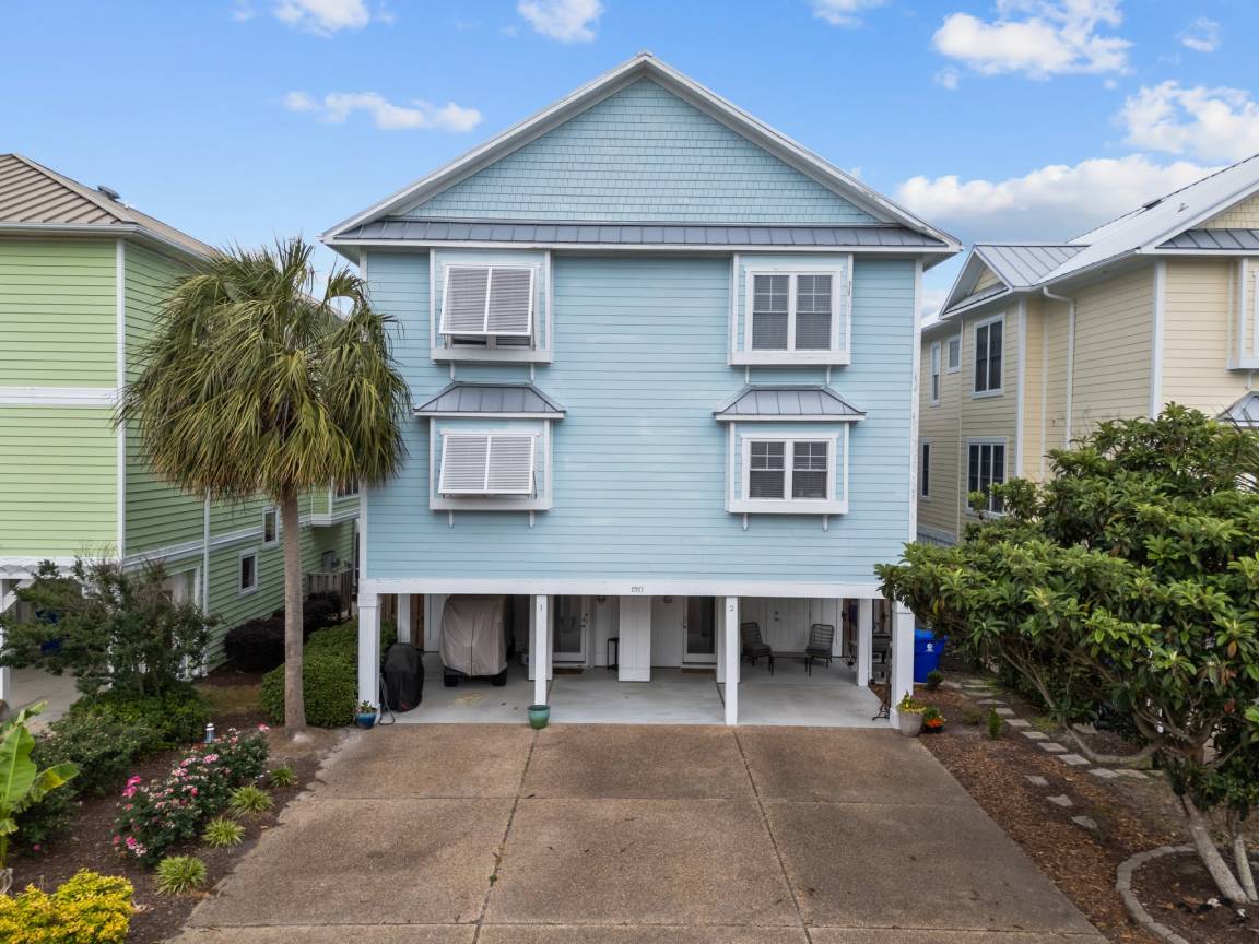 209 M² Villa ∙ 4 Bedrooms ∙ 10 Guests - Carolina Beach, NC