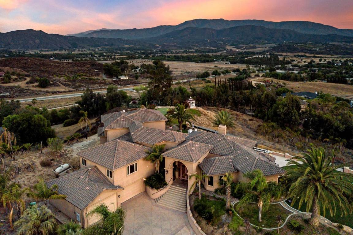 510 M² House ∙ 5 Bedrooms ∙ 10 Guests - Temecula, CA
