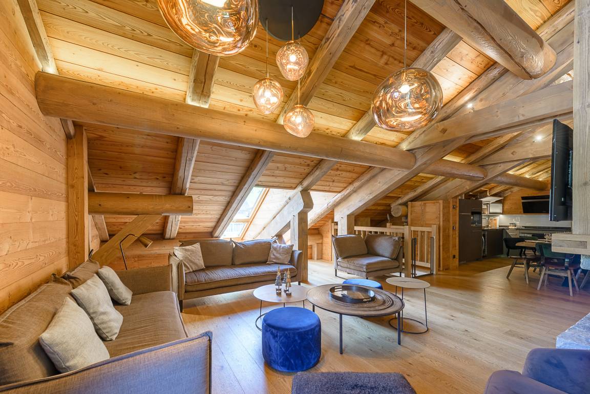 200 M² Chalet ∙ 6 Chambres ∙ 13 Personnes - Lac des Confins