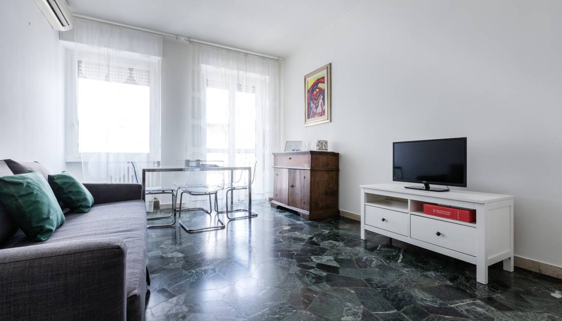 90 M² Apartment ∙ 2 Bedrooms ∙ 5 Guests - Milan