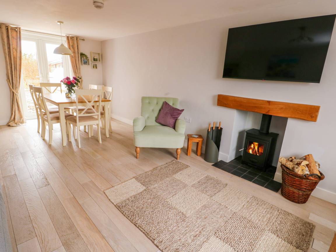 Cottage ∙ 3 Bedrooms ∙ 6 Guests - Rhosneigr