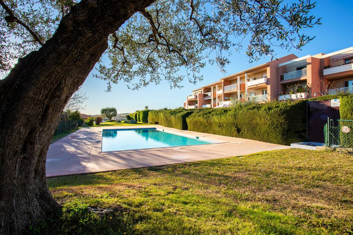 54 M² Appartement ∙ 2 Chambres ∙ 4 Personnes - ibis budget Nice Californie Lenval