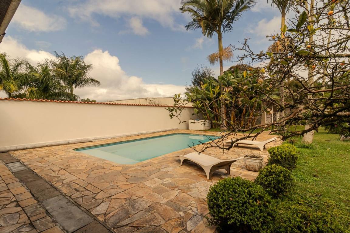 300 M² Casa ∙ 4 Habitaciones ∙ 18 Huéspedes - Poá