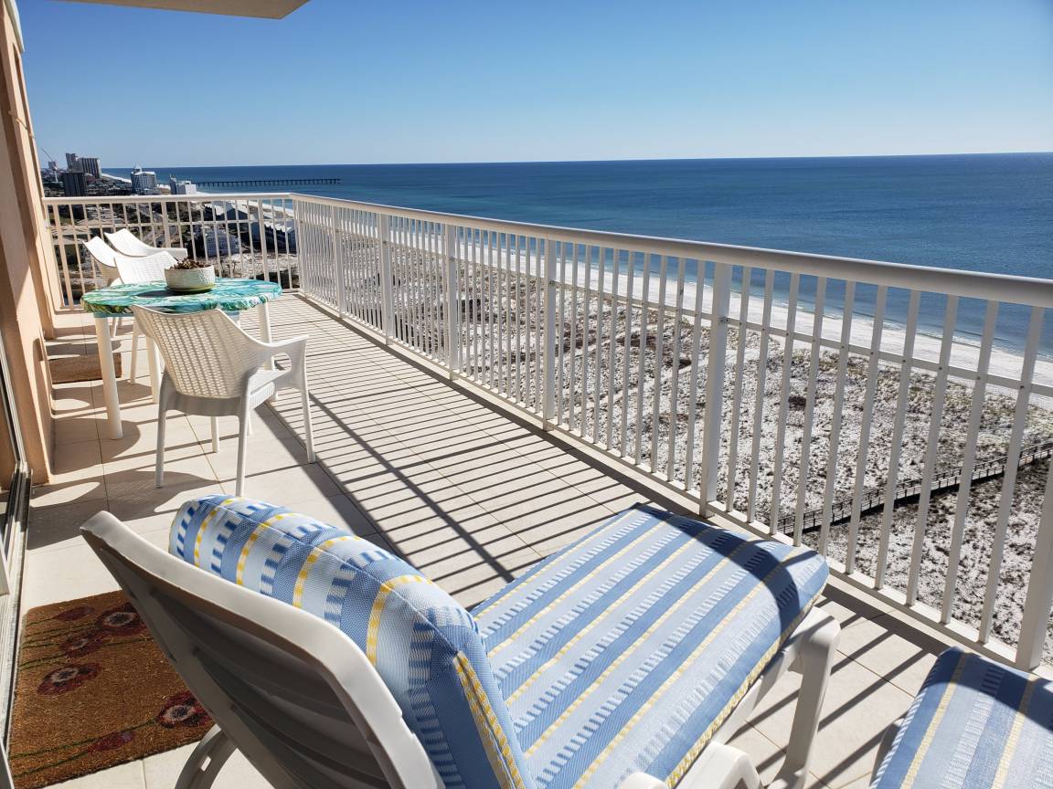 144 M² Condo ∙ 3 Bedrooms ∙ 8 Guests - Pensacola Beach, FL
