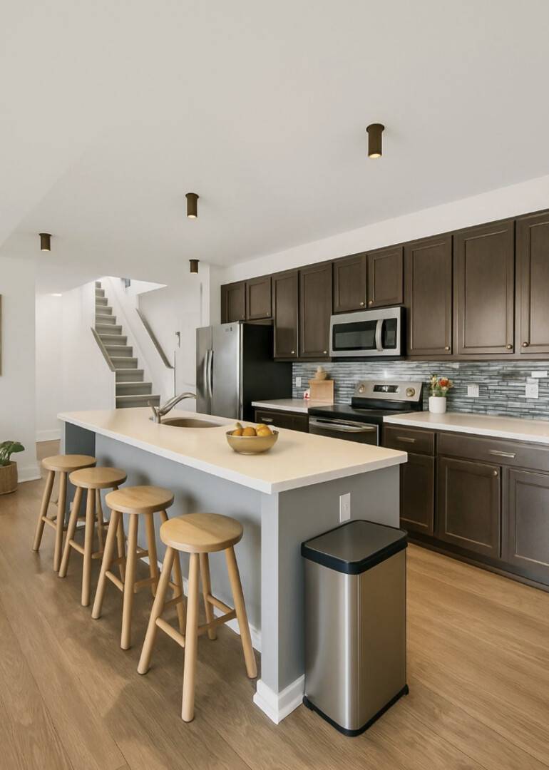 280 M² House ∙ 5 Bedrooms ∙ 10 Guests - Zionsville, IN