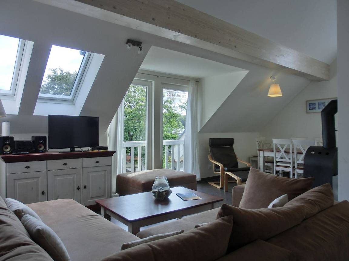 115 M² Ferienwohnung ∙ 3 Schlafzimmer ∙ 8 Gäste - Rövershagen