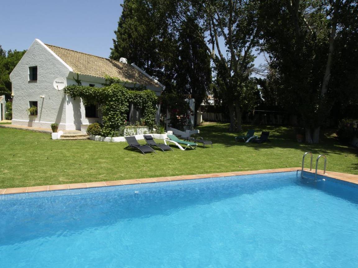 100 M² Casa ∙ 2 Habitaciones ∙ 6 Huéspedes - Conil de la Frontera