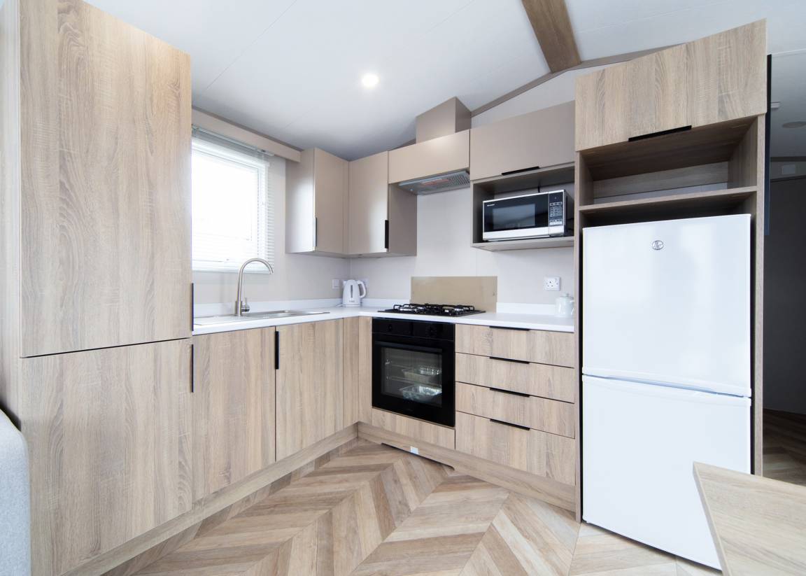 Caravan ∙ 2 Bedrooms ∙ 4 Guests - Norfolk