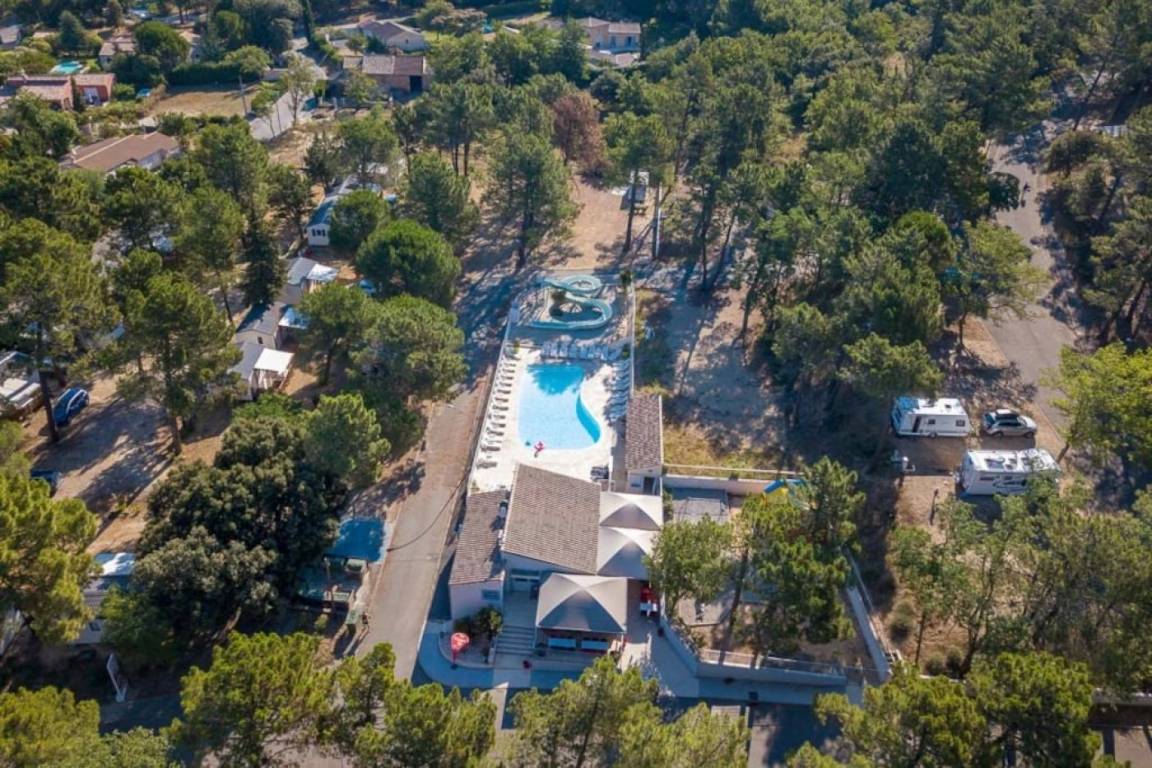 20 M² Camping ∙ 1 Chambre ∙ 2 Personnes - Vaucluse