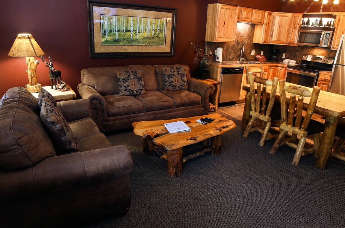 Condo ∙ 2 Bedrooms ∙ 6 Guests - Estes Park, CO