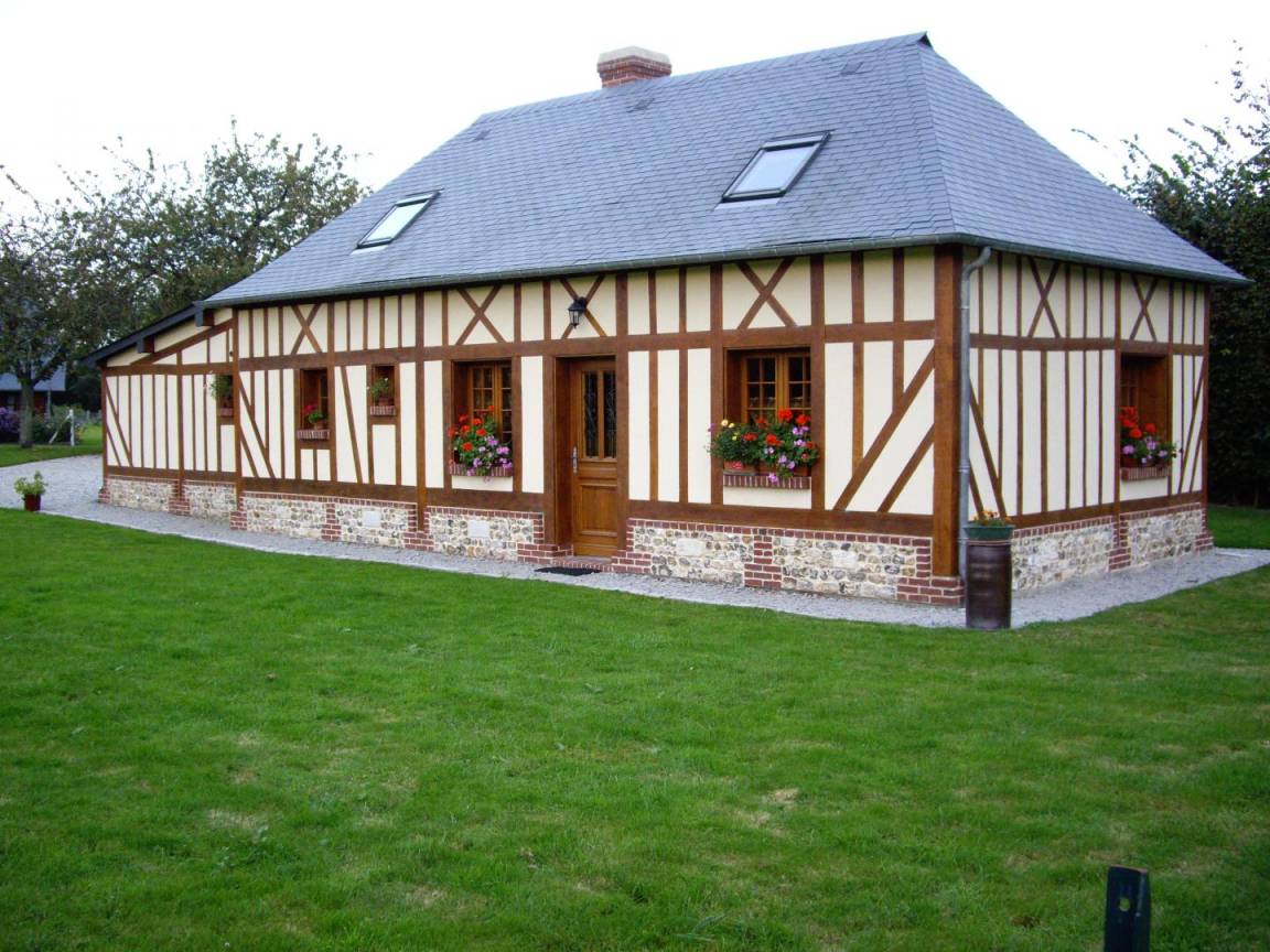 105 M² Gîte ∙ 2 Chambres ∙ 4 Personnes - Brionne