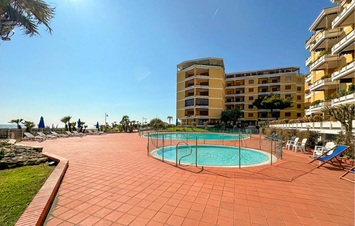 85 M² Appartement ∙ 2 Chambres ∙ 6 Personnes - Santo Stefano al Mare