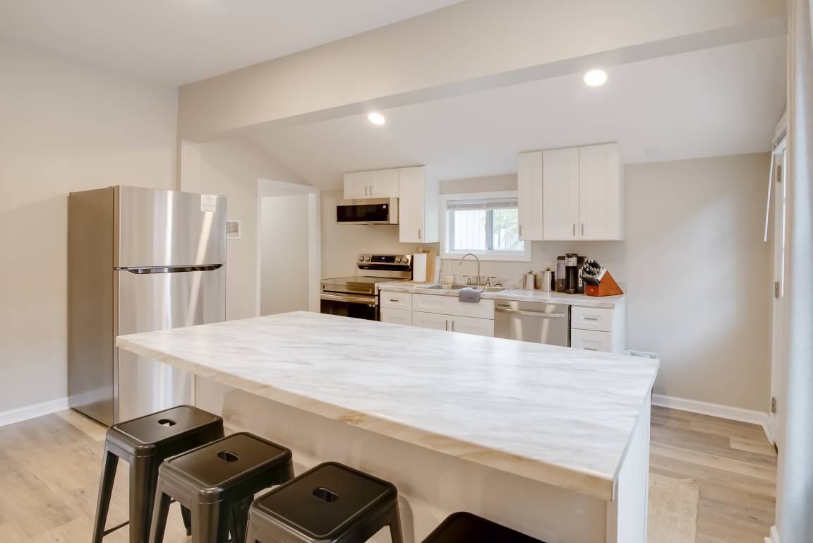 90 M² House ∙ 2 Bedrooms ∙ 4 Guests - Bowling Green, KY