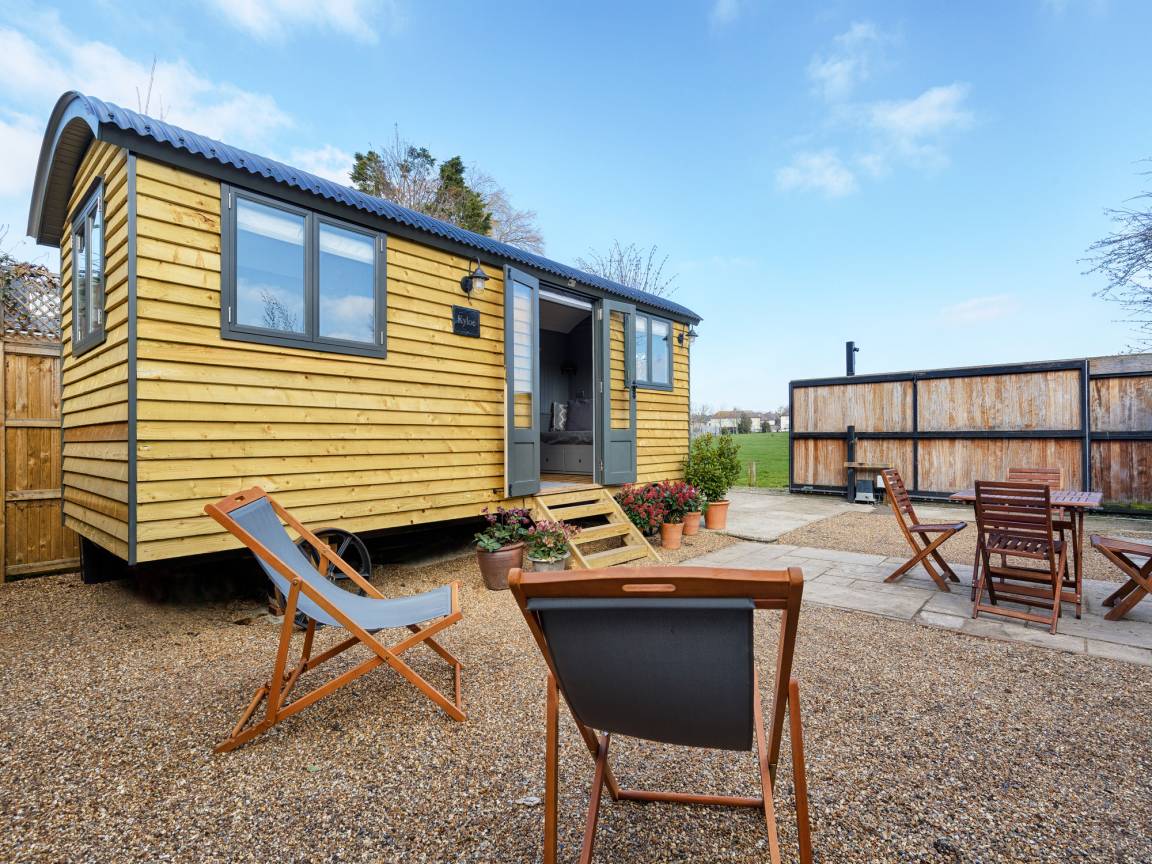 37 M² House ∙ 1 Bedroom ∙ 4 Guests - Whitstable