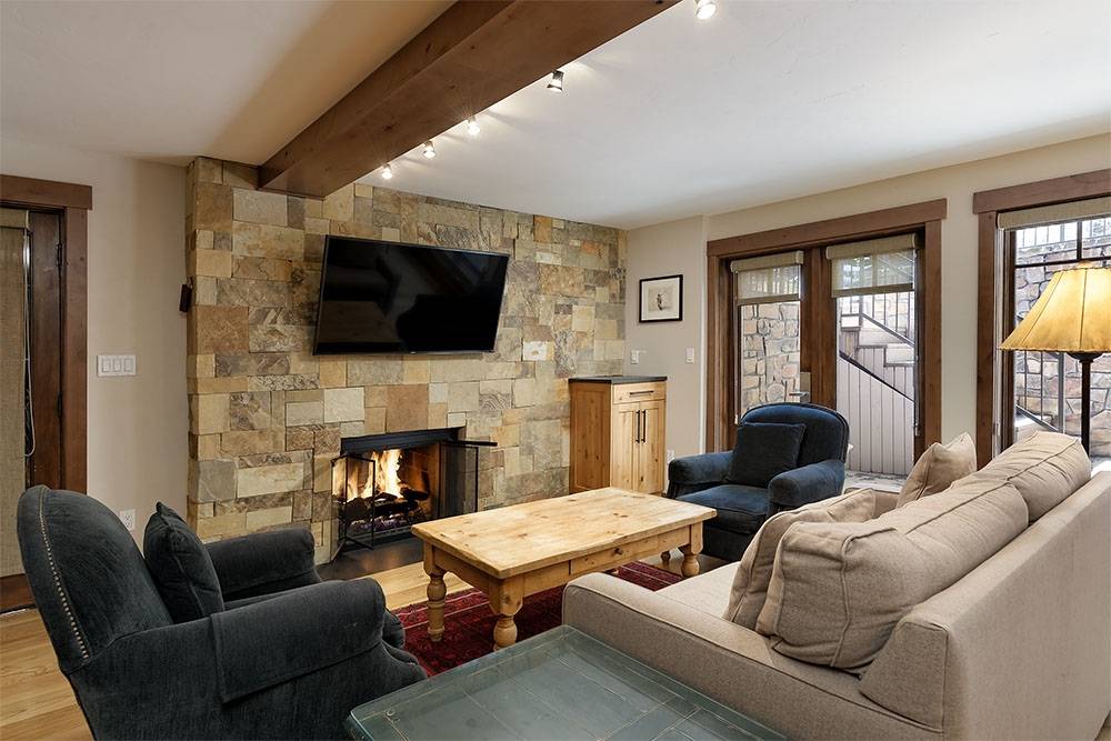 79 M² Condo ∙ 2 Bedrooms ∙ 4 Guests - Aspen, CO