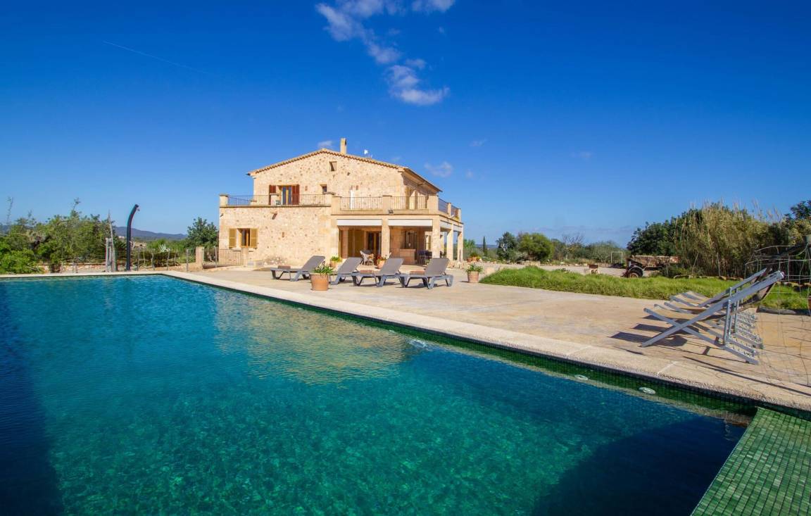 183 M² Ferienhaus ∙ 5 Schlafzimmer ∙ 10 Gäste - Campos