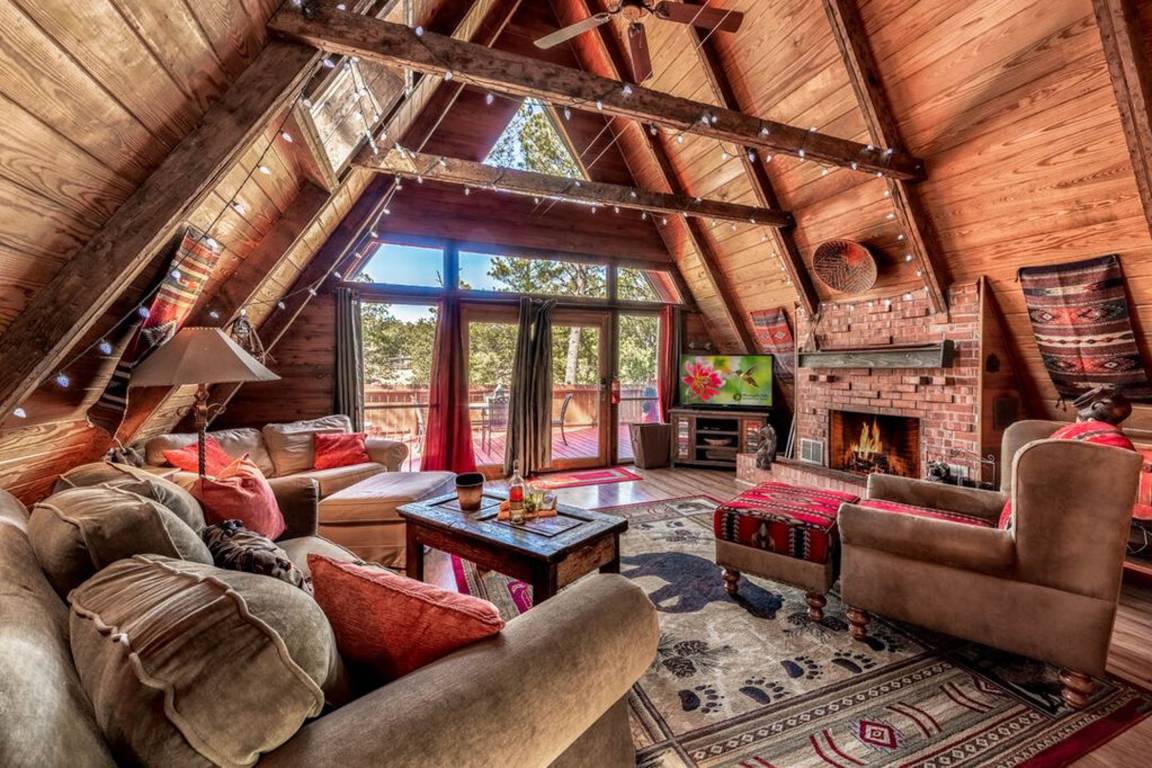 127 M² Cabin ∙ 2 Bedrooms ∙ 6 Guests - Ruidoso, NM