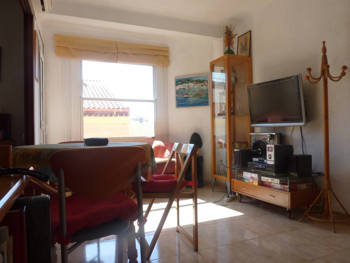 58 M² Apartamento ∙ 2 Habitaciones ∙ 4 Huéspedes - Calella