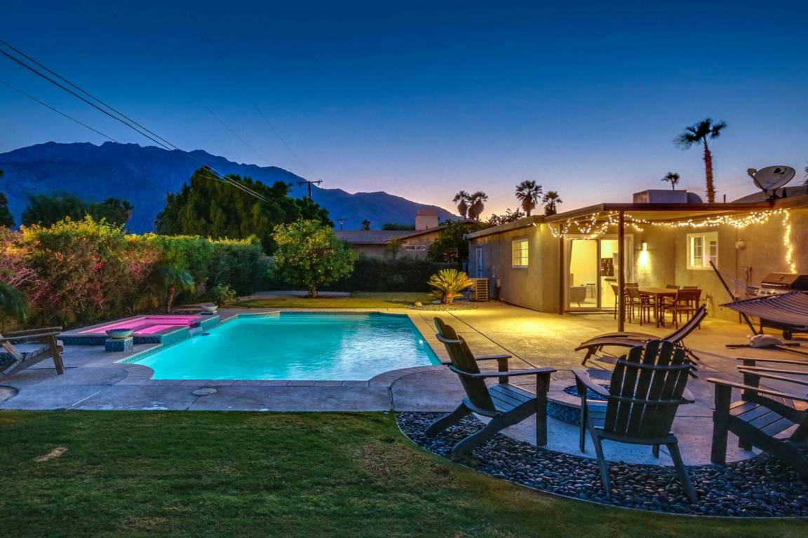 House ∙ 3 Bedrooms ∙ 6 Guests - Palm Springs, CA