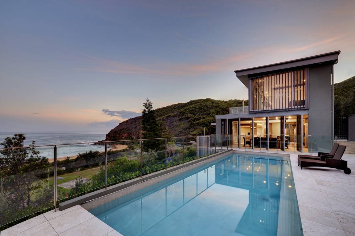 300 M² House ∙ 5 Bedrooms ∙ 8 Guests - Ettalong Beach