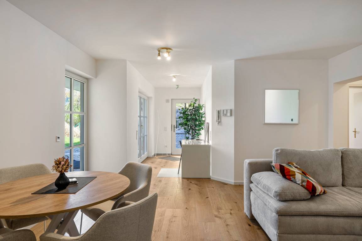 65 M² Ferienwohnung ∙ 1 Schlafzimmer ∙ 3 Gäste - Bisingen