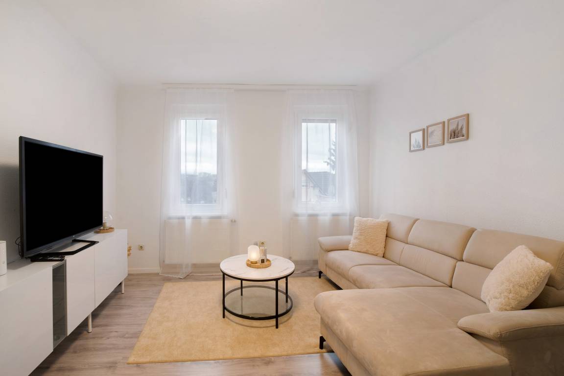 83 M² Ferienwohnung ∙ 2 Schlafzimmer ∙ 5 Gäste - Bad Boll