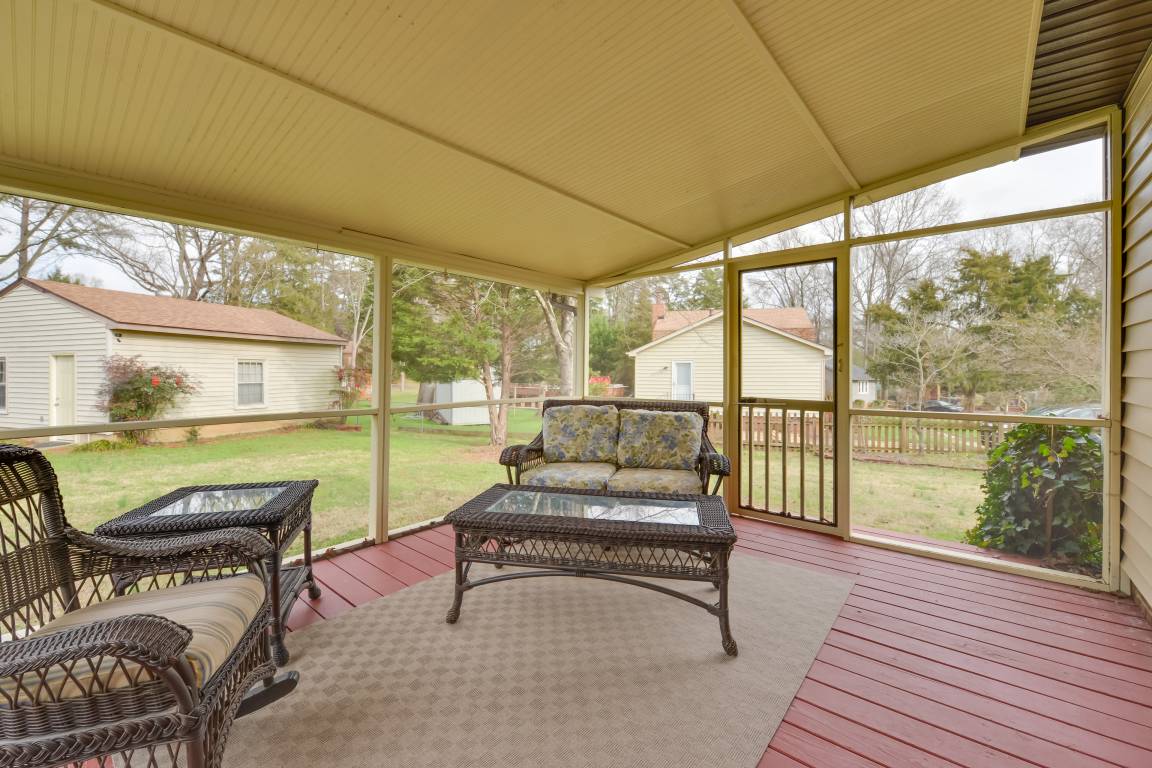 145 M² House ∙ 3 Bedrooms ∙ 6 Guests - Wesley Chapel, NC