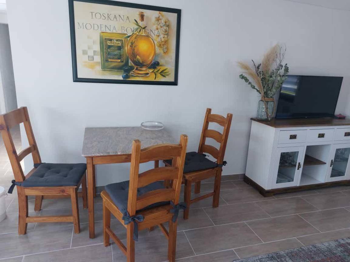 43 M² Ferienwohnung ∙ 1 Schlafzimmer ∙ 3 Gäste - Westerburg