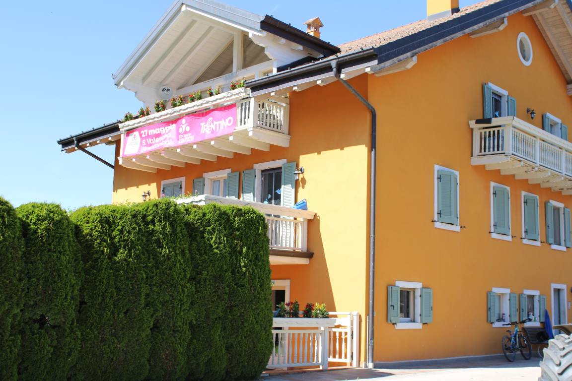 60 M² Longère ∙ 1 Chambre ∙ 4 Personnes - Lac de Garde