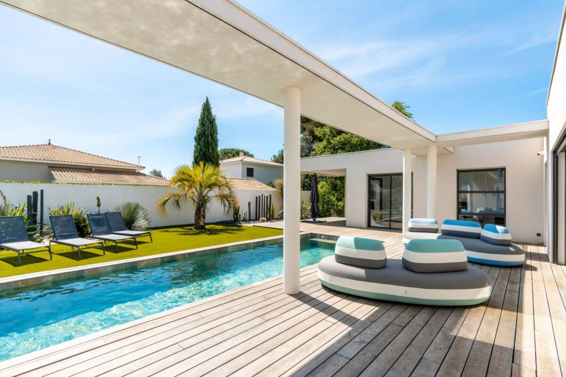 290 M² Villa ∙ 4 Chambres ∙ 8 Personnes - Agde