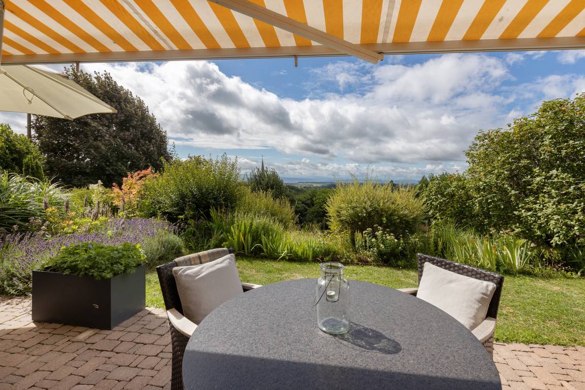 56 M² Ferienwohnung ∙ 1 Schlafzimmer ∙ 2 Gäste - Bonndorf im Schwarzwald