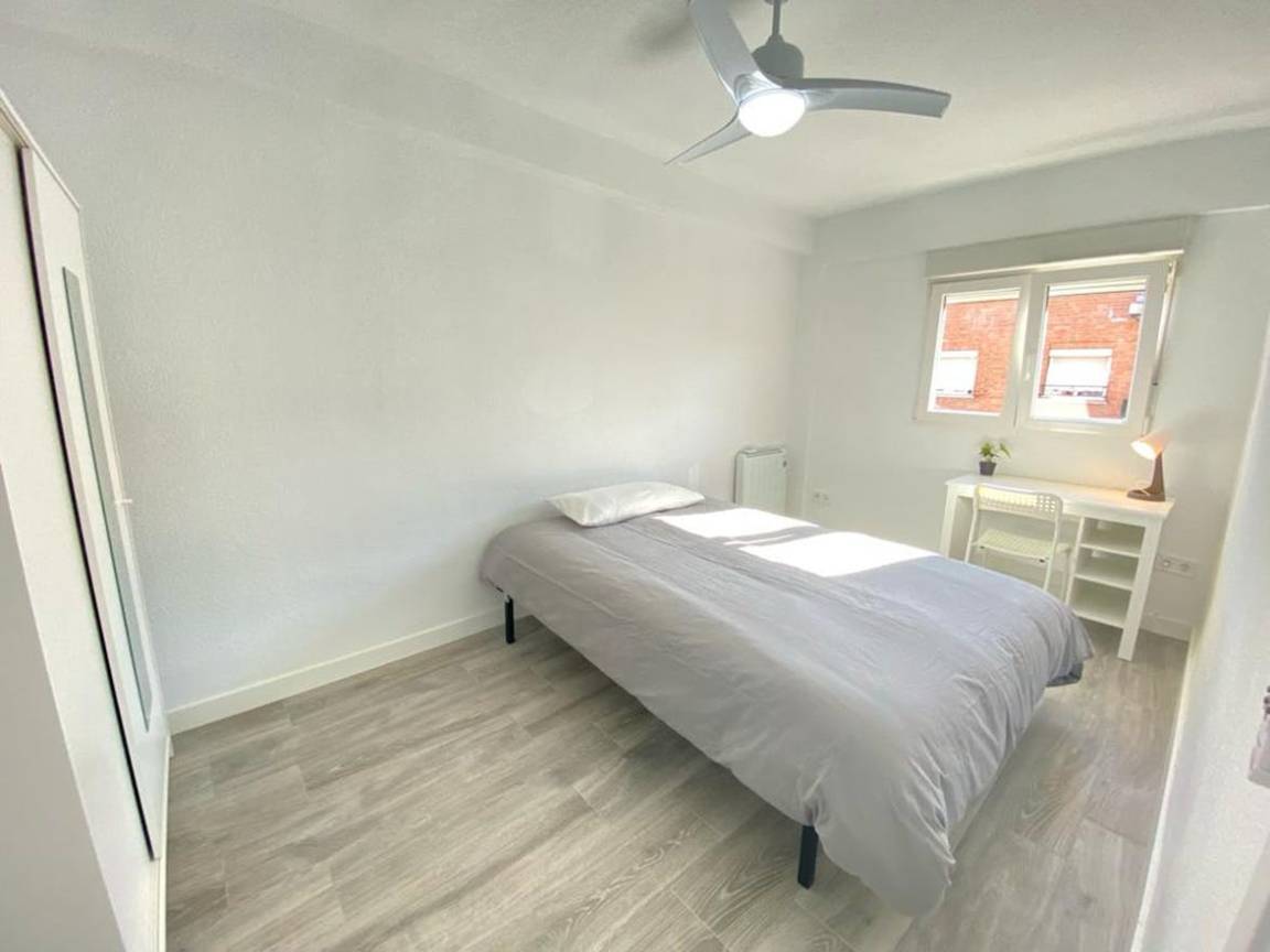 100 M² Private Room ∙ 1 Bedroom ∙ 2 Guests - Getafe